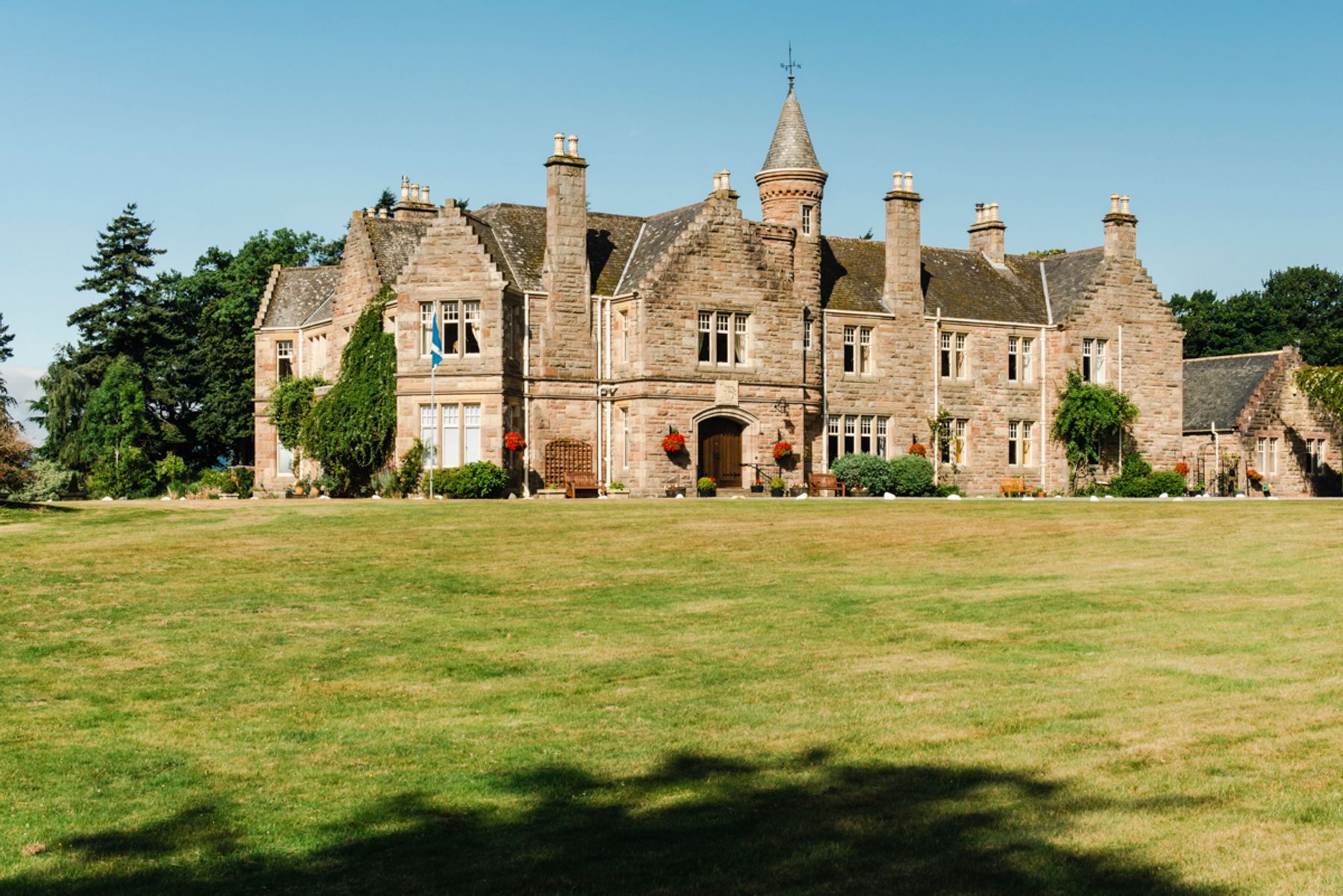 Baronial Mansion, Highlands | Oliver's Travels