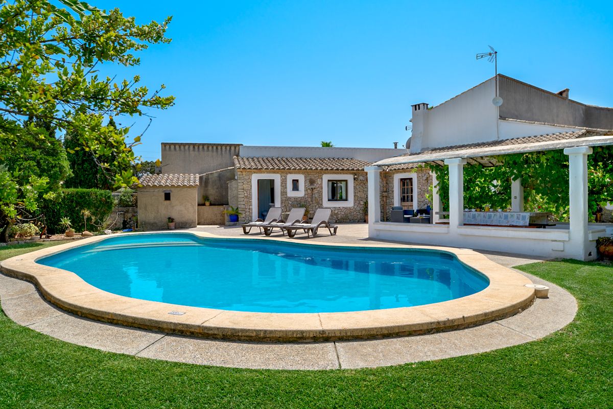 El Vilar, Pollensa | Oliver's Travels