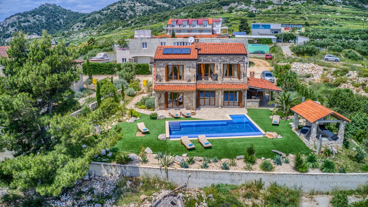 Hvar Stonehouse, Hvar | Oliver's Travels