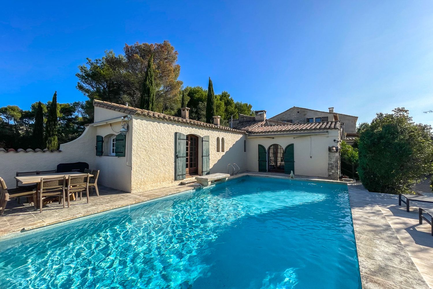 Maison Taureau, Provence-Alpes | Oliver's Travels