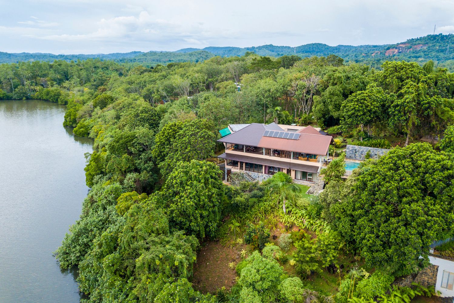 Vine House, Southern Coast | Oliver's Travels