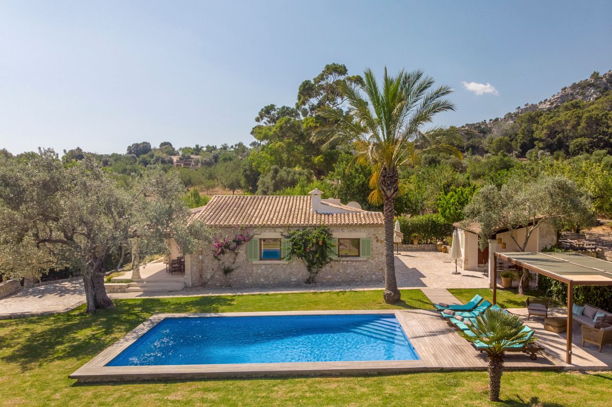 Casa Bravata, Pollensa | Oliver's Travels
