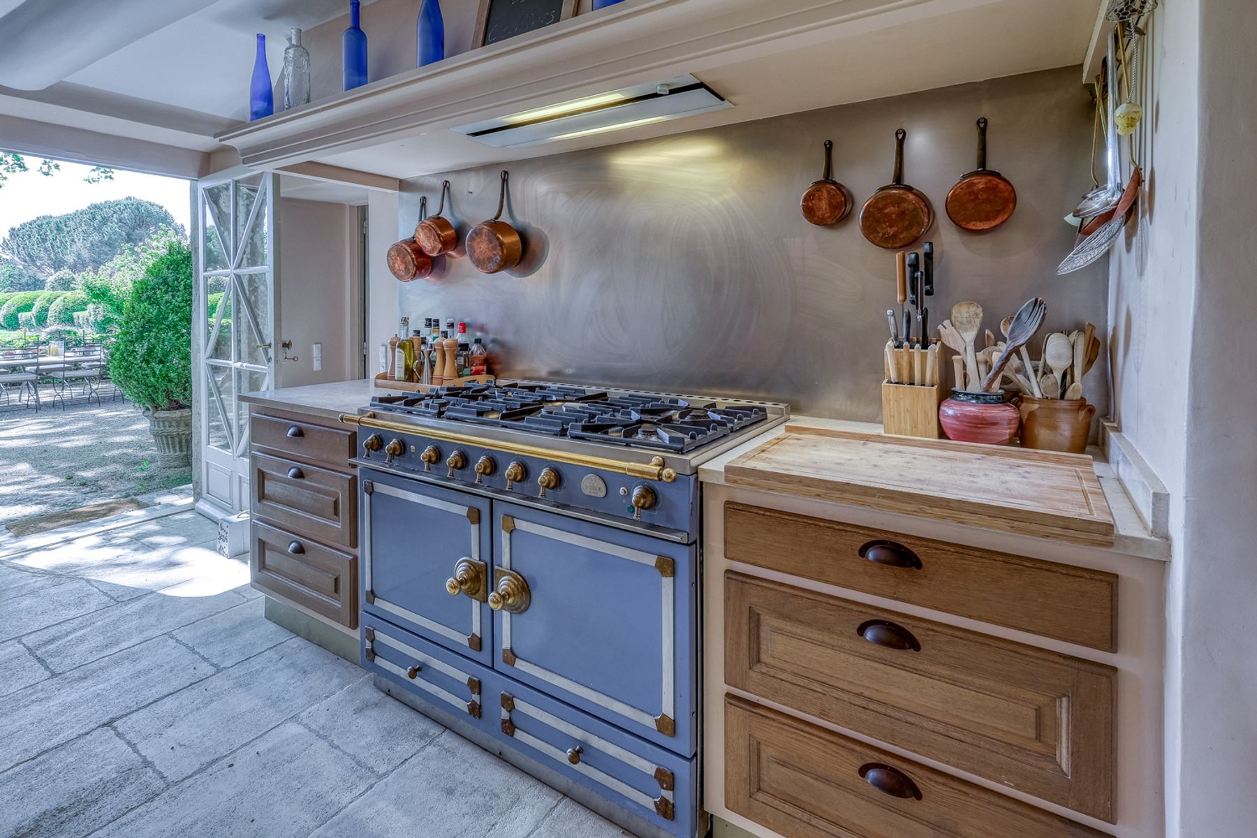 Water Lily House, Saint Remy de Provence | Oliver's Travels